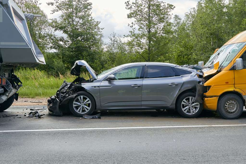 The Difference Between a Minor and Major Car Accident - RTA Claims